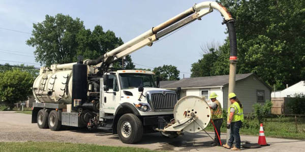 Pipeline Cleaning Jetting and Vacuum Service for Sewer and Storm Water
